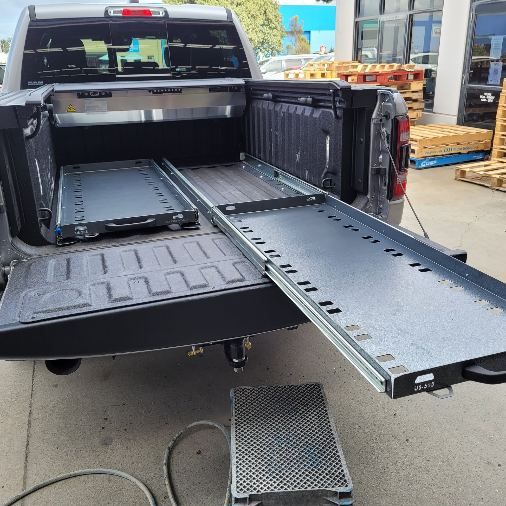 Modular Pull-Out Slide Tray for Dual Cab Utes – Flat Top Products au